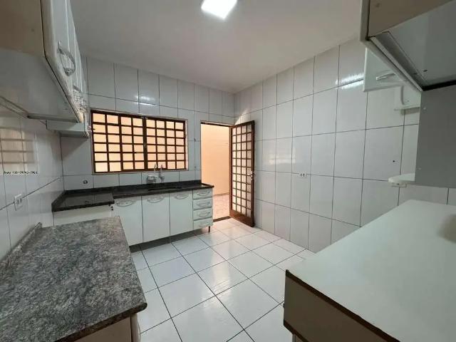 Casa / Sobrado para Venda em Presidente Prudente/SP Jardim Balneário 3 Quartos