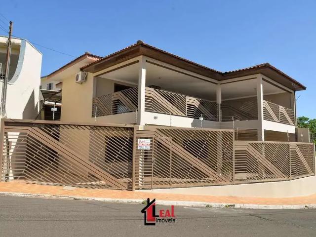 Casa / Sobrado para Venda em Presidente Prudente/SP Jardim das Rosas 5 Quartos