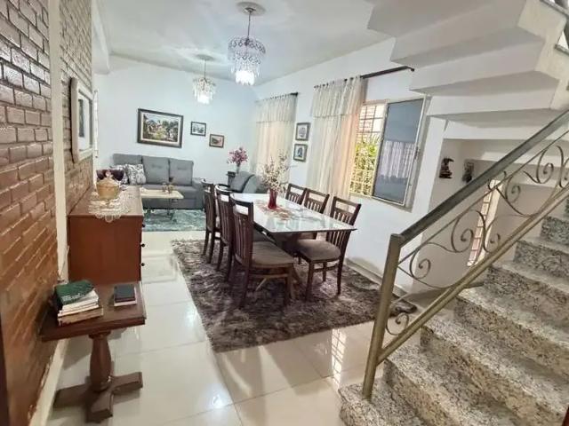 Casa / Sobrado para Venda em Presidente Prudente/SP Jardim das Rosas 3 Quartos