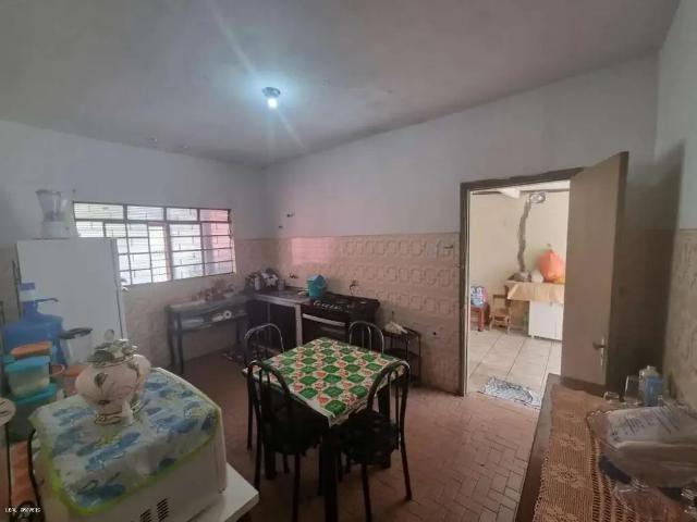 Casa / Sobrado para Venda em Presidente Prudente/SP Jardim Guanabara 5 Quartos