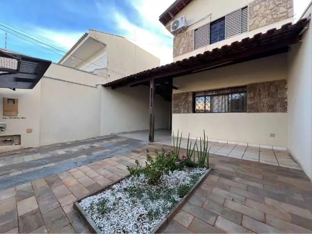 Casa / Sobrado para Venda em Presidente Prudente/SP Jardim Petrópolis 3 Quartos