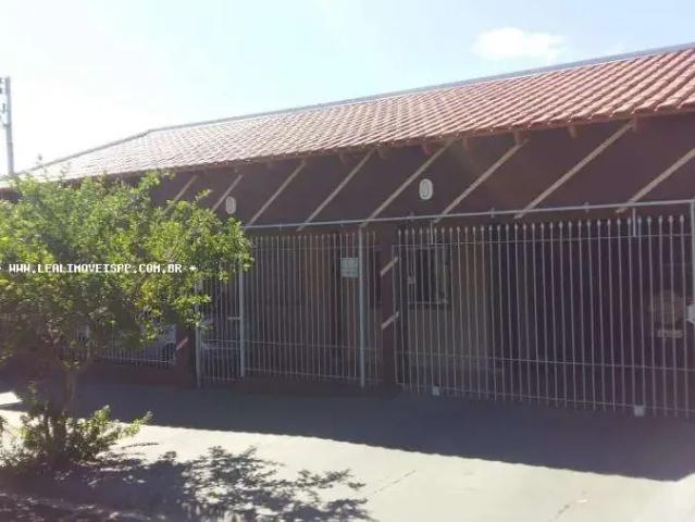 Casa / Sobrado para Venda em Presidente Prudente/SP Parque Cedral 4 Quartos