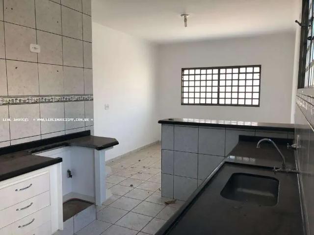 Casa / Sobrado para Venda em Presidente Prudente/SP Parque Cedral 3 Quartos