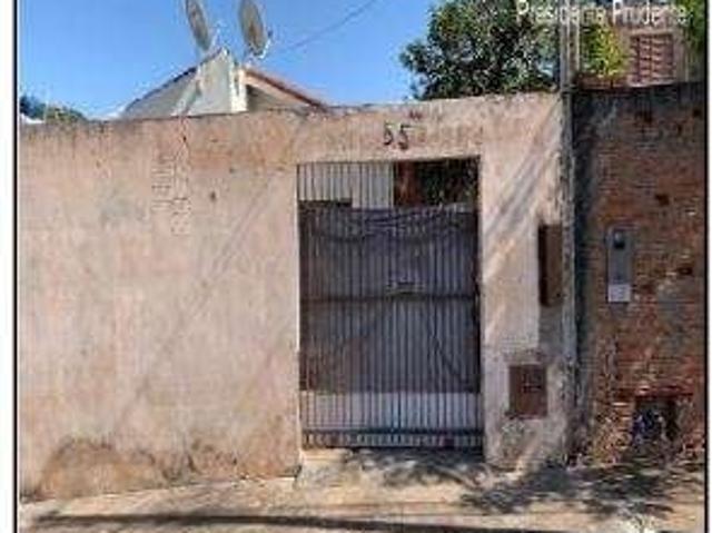 Casa / Sobrado para Venda em Presidente Prudente/SP Parque Residencial Francisco Belo Galindo 2 Quartos