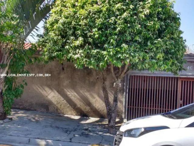 Casa / Sobrado para Venda em Presidente Prudente/SP Parque São Matheus 3 Quartos