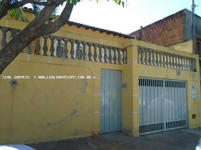 Casa / Sobrado para Venda em Presidente Prudente/SP Parque Shiraiwa 3 Quartos