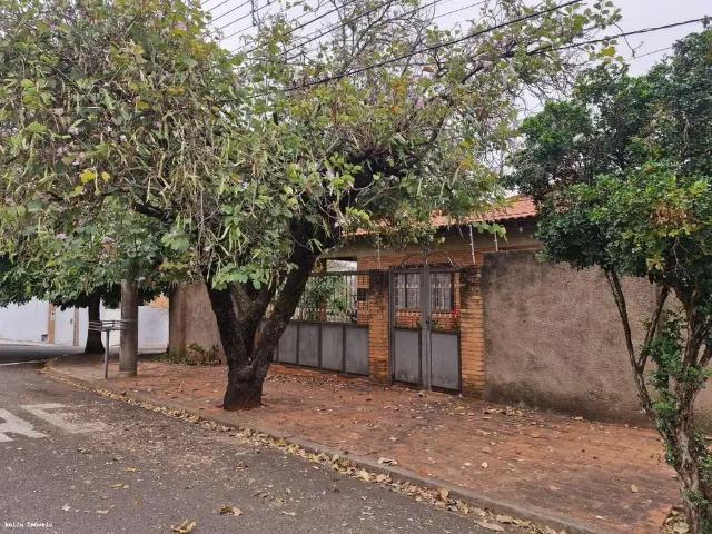 Casa / Sobrado para Venda em Presidente Prudente/SP Residencial São Marcos 3 Quartos