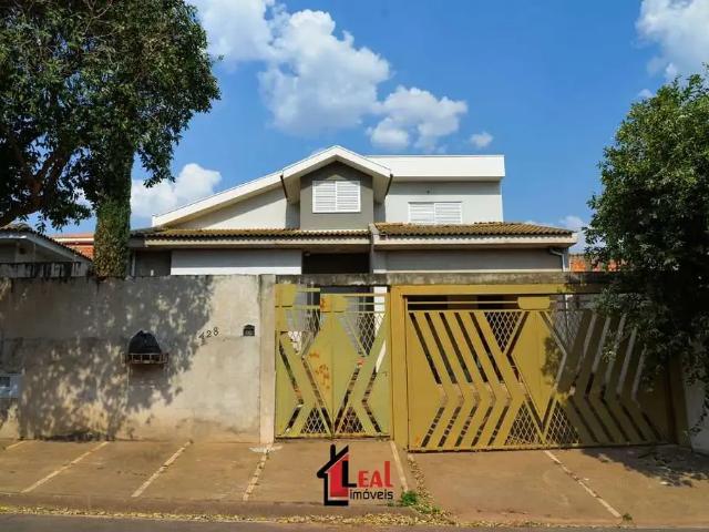 Casa / Sobrado para Venda em Presidente Prudente/SP Residencial São Paulo 4 Quartos