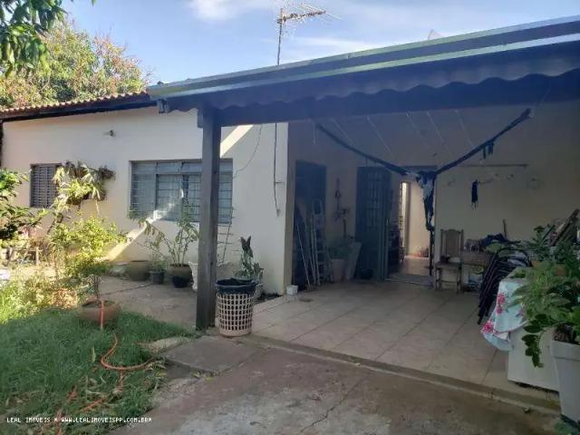 Casa / Sobrado para Venda em Presidente Prudente/SP Residencial Universitário 2 Quartos