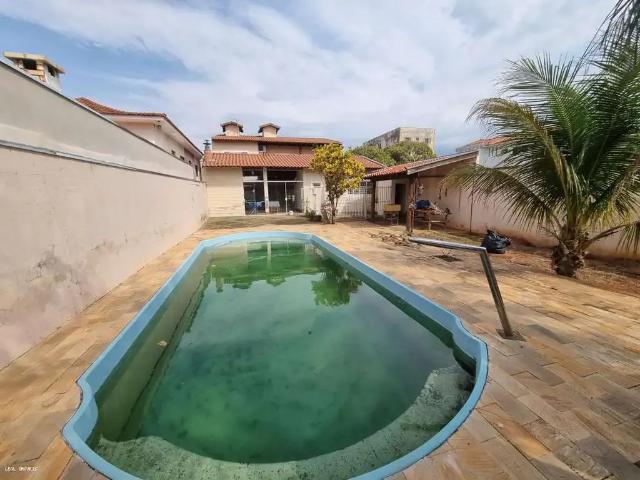 Casa / Sobrado para Venda em Presidente Prudente/SP Residencial Universitário 3 Quartos