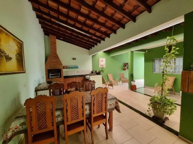 Casa / Sobrado para Venda em Presidente Prudente/SP Residencial Universitário 3 Quartos