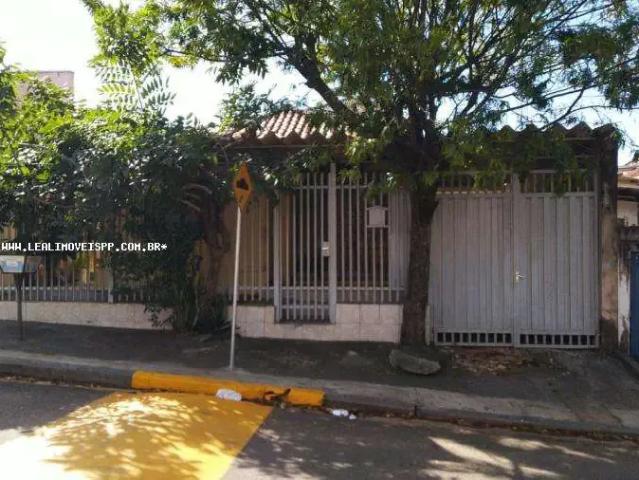Casa / Sobrado para Venda em Presidente Prudente/SP Vila Centenário 3 Quartos