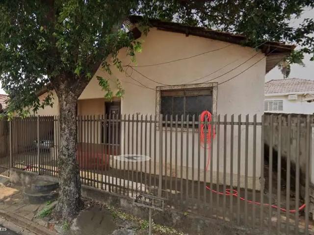 Casa / Sobrado para Venda em Presidente Prudente/SP Vila Charlote 3 Quartos