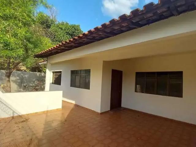 Casa / Sobrado para Venda em Presidente Prudente/SP Vila Euclides 4 Quartos