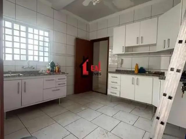 Casa / Sobrado para Venda em Presidente Prudente/SP Vila Euclides 3 Quartos