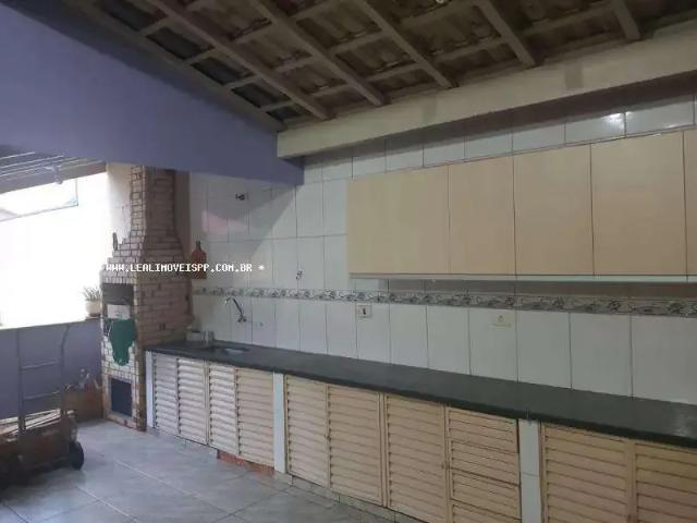 Casa / Sobrado para Venda em Presidente Prudente/SP Vila Formosa 3 Quartos