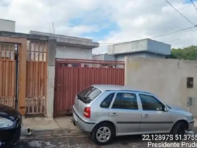 Casa / Sobrado para Venda em Presidente Prudente/SP Vila Luso 2 Quartos