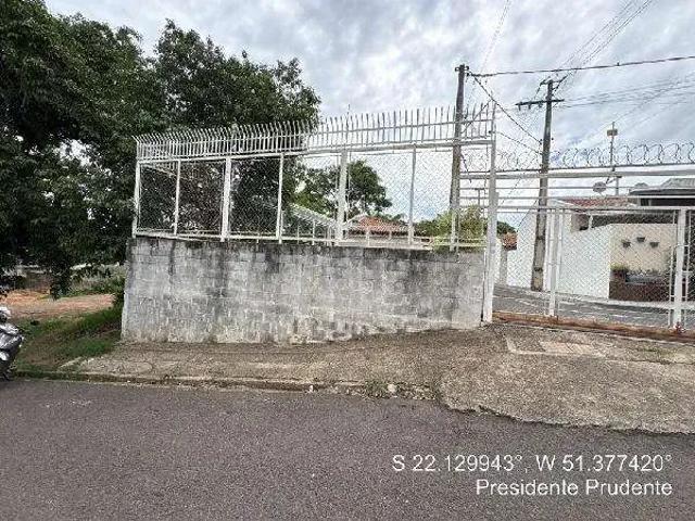 Casa / Sobrado para Venda em Presidente Prudente/SP Vila Luso 2 Quartos