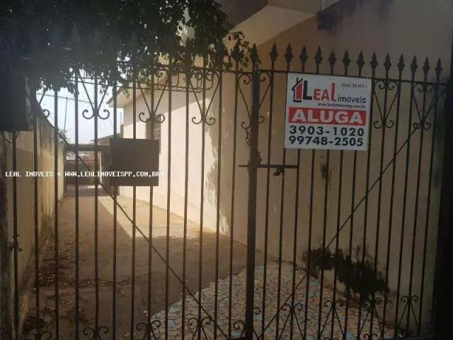 Casa / Sobrado para Venda em Presidente Prudente/SP Vila Paulo Roberto 3 Quartos