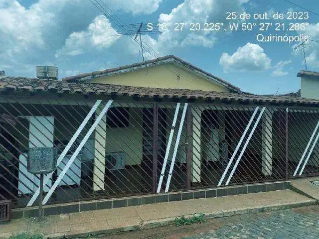 Casa / Sobrado para Venda em Quirinópolis/GO Zona Rural 3 Quartos