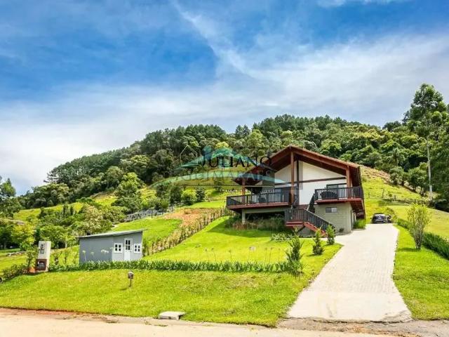 Casa / Sobrado para Venda em Rancho Queimado/SC Invernadinha 4 Quartos