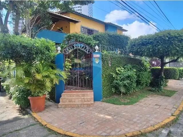 Casa / Sobrado para Venda em Recife/PE Tamarineira 4 Quartos