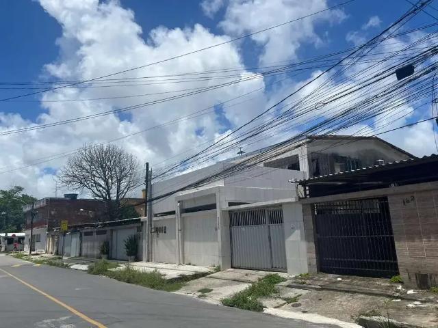 Casa / Sobrado para Venda em Recife/PE Torrões 3 Quartos