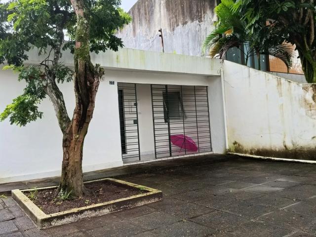 Casa / Sobrado para Venda em Recife/PE Várzea 4 Quartos