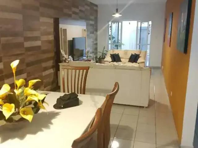 Casa / Sobrado para Venda em Recife/PE Água Fria 3 Quartos