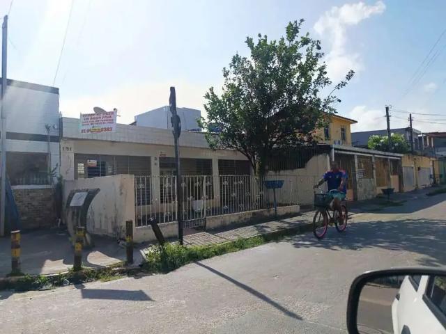 Casa / Sobrado para Venda em Recife/PE Água Fria 3 Quartos