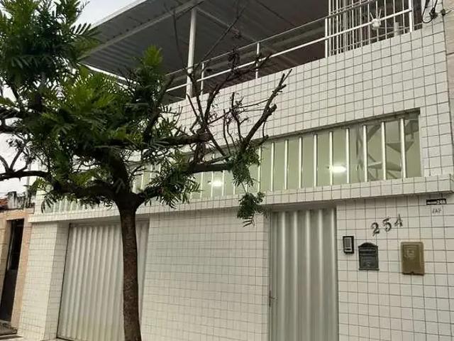 Casa / Sobrado para Venda em Recife/PE Água Fria 3 Quartos