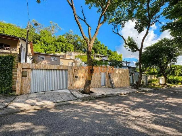 Casa / Sobrado para Venda em Recife/PE Apipucos 4 Quartos