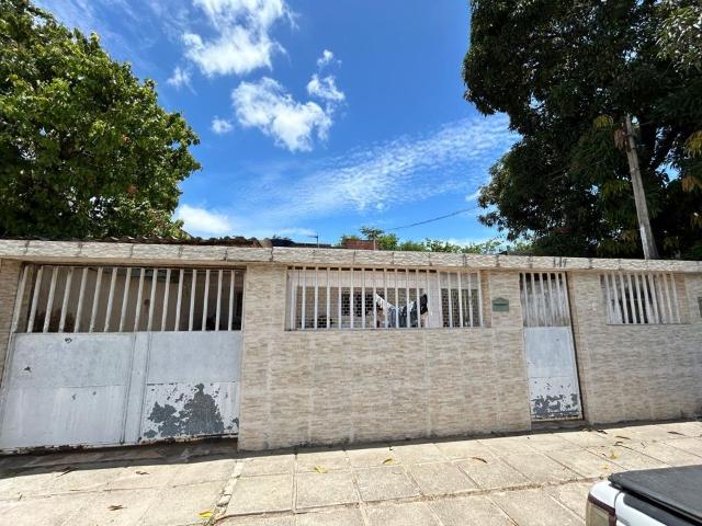 Casa / Sobrado para Venda em Recife/PE Areias 3 Quartos