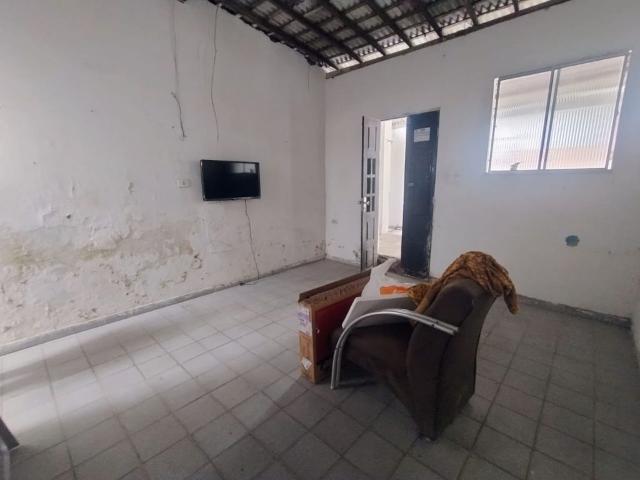 Casa / Sobrado para Venda em Recife/PE Areias 2 Quartos