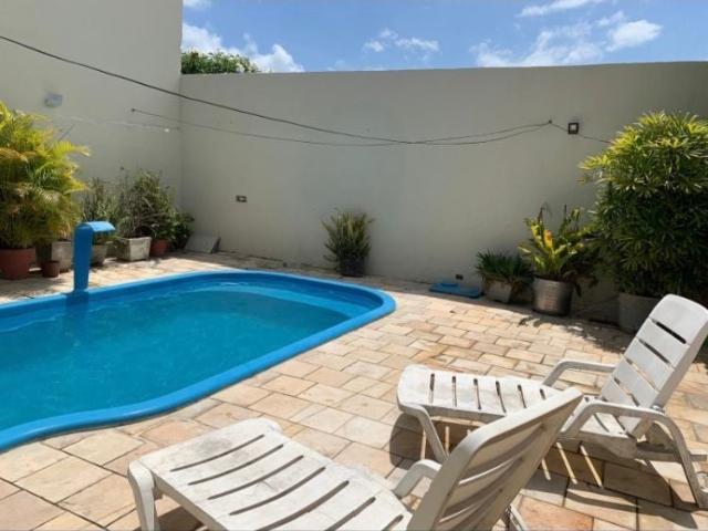 Casa / Sobrado para Venda em Recife/PE Areias 4 Quartos