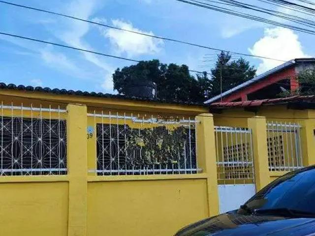 Casa / Sobrado para Venda em Recife/PE Areias 4 Quartos