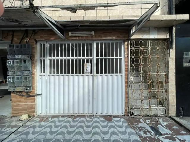 Casa / Sobrado para Venda em Recife/PE Brasília Teimosa 3 Quartos