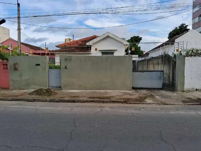Casa / Sobrado para Venda em Recife/PE Campo Grande 4 Quartos