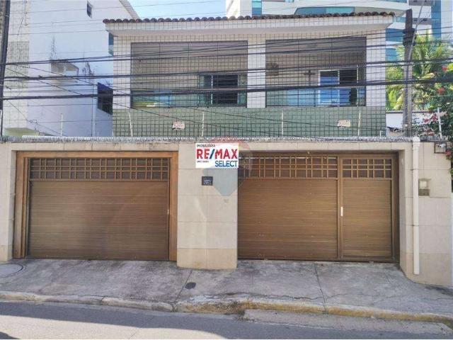 Casa / Sobrado para Venda em Recife/PE Casa Forte 4 Quartos