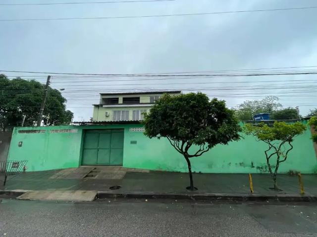 Casa / Sobrado para Venda em Recife/PE Caxangá 4 Quartos