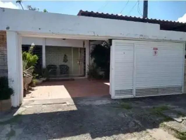 Casa / Sobrado para Venda em Recife/PE Cordeiro 3 Quartos