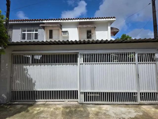 Casa / Sobrado para Venda em Recife/PE Cordeiro 3 Quartos