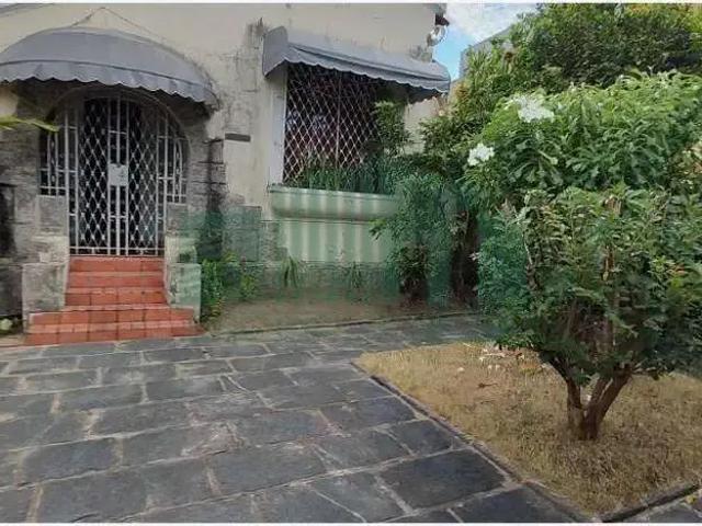 Casa / Sobrado para Venda em Recife/PE Derby 5 Quartos