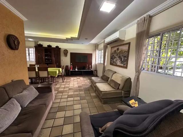 Casa / Sobrado para Venda em Recife/PE Hipódromo 3 Quartos