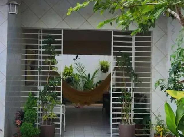 Casa / Sobrado para Venda em Recife/PE Iputinga 4 Quartos