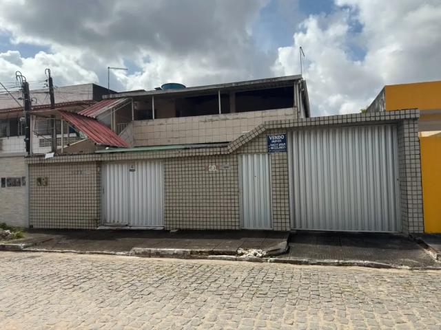 Casa / Sobrado para Venda em Recife/PE Iputinga 8 Quartos