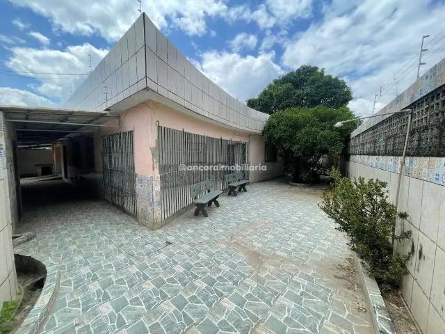 Casa / Sobrado para Venda em Recife/PE Iputinga 3 Quartos