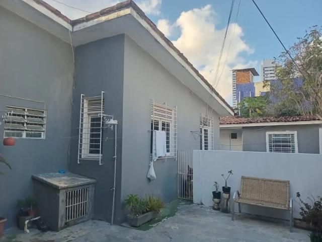 Casa / Sobrado para Venda em Recife/PE Madalena