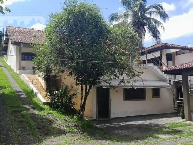 Casa / Sobrado para Venda em Registro/SP Centro 4 Quartos