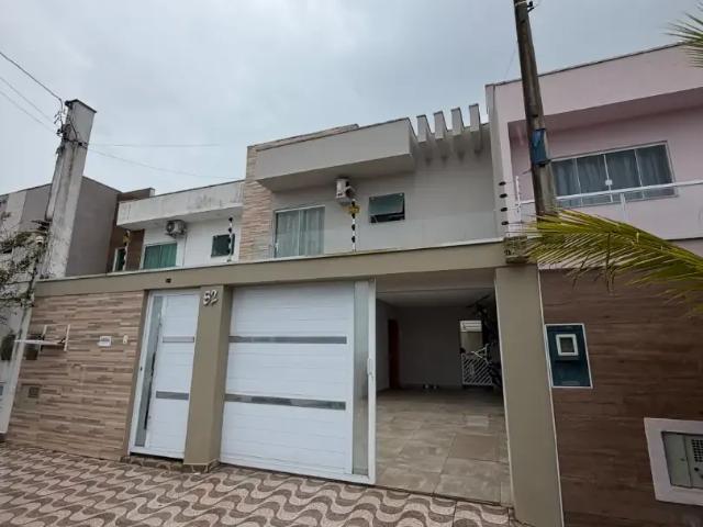 Casa / Sobrado para Venda em Registro/SP Centro